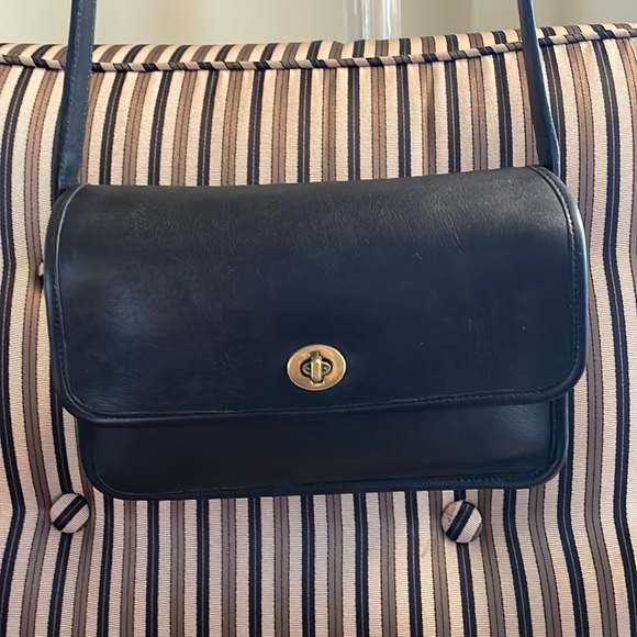 Coach | Bags | Vintage Coach 985 Compartment Bagverified Authentic ...